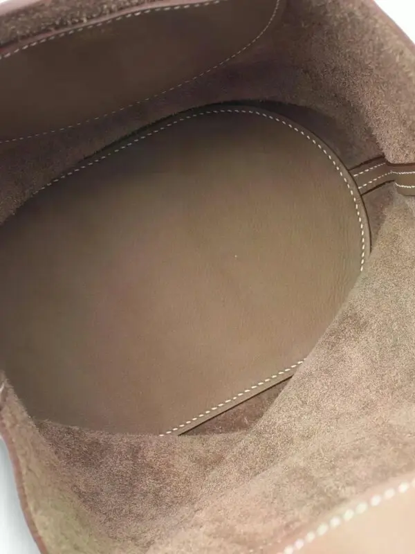 Hermès In The Loop 18" Handbag - Neutrals