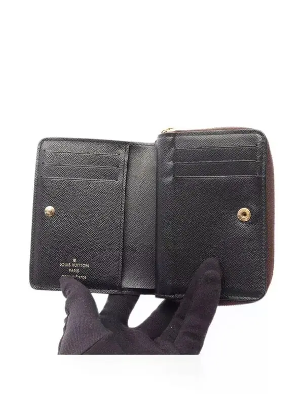 LOUIS VUITTON 2021 Monogram Bi-fold Wallet