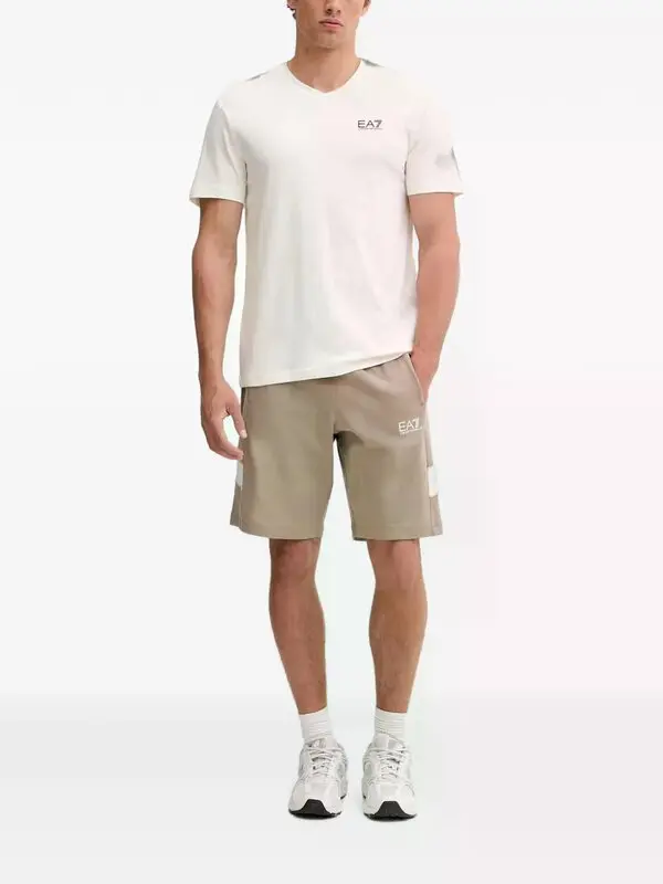EA7 Logo-print V-neck T-shirt - Neutrals