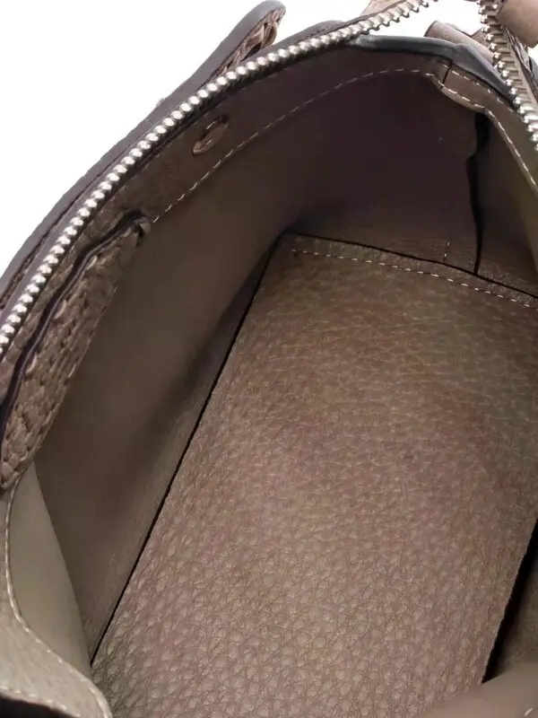 Fendi Selleria Shoulder Bag - Neutrals
