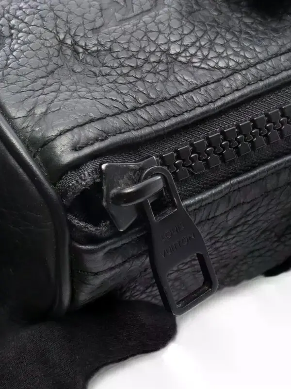 LOUIS VUITTON 2021 Keepall Bandoulière 25 Monogram Handbag