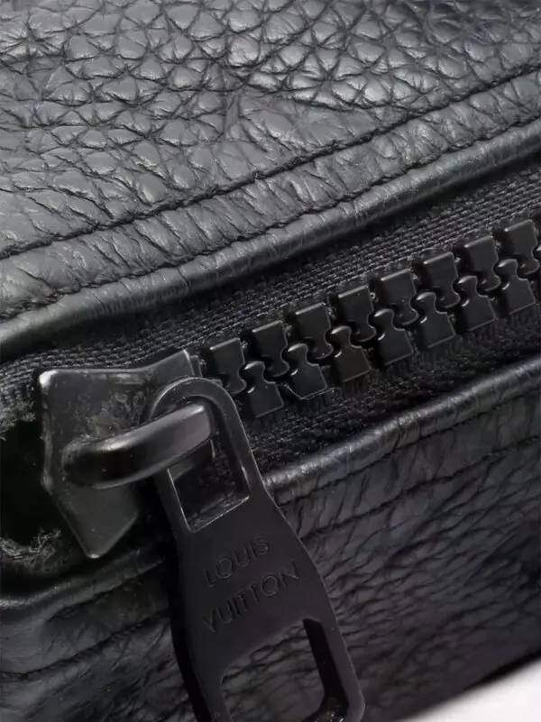 LOUIS VUITTON Keepall Bandoulière 25 Monogram Handbag