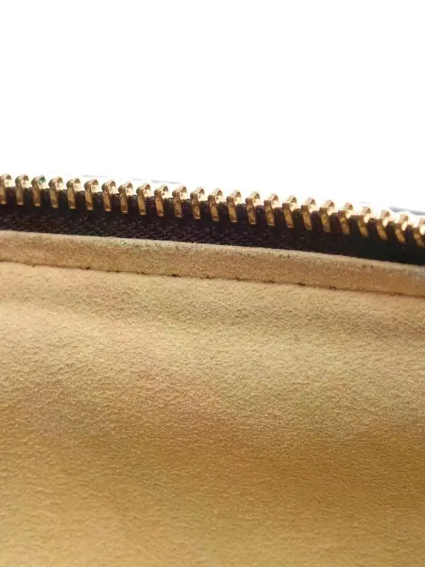 LOUIS VUITTON 2010 Speedy Bandoulière 30 Monogram Two-way Handbag