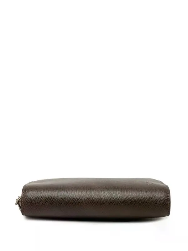 LOUIS VUITTON 2006 Taiga Pochette Baikal Clutch Bag