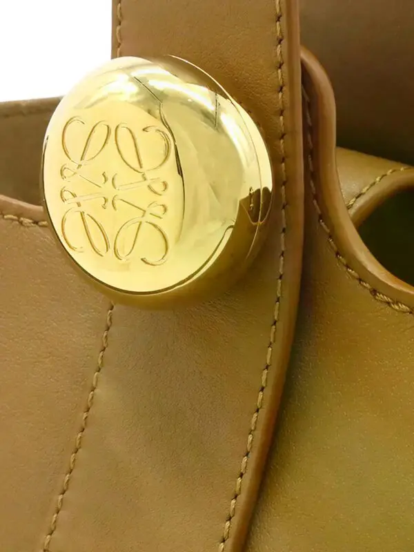 Loewe 2010-2026 Mini Leather Pebble Bucket Bag Satchel