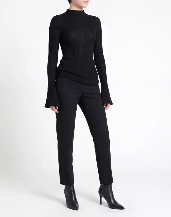 CRUNA Merino Wool Turtleneck Sweater