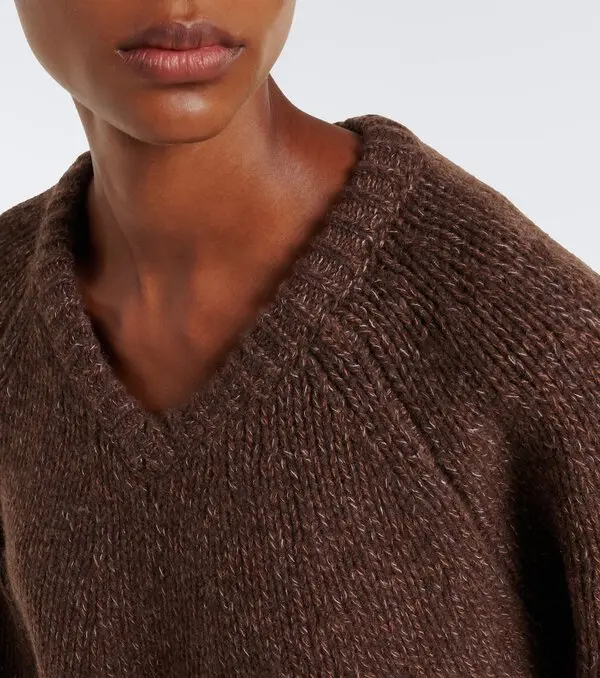 LISA YANG Cashmere V-neck Sweater