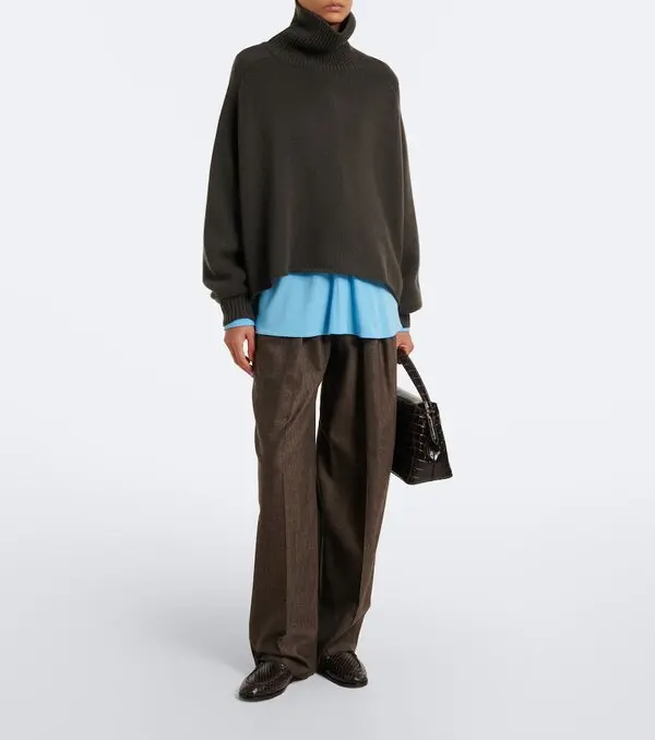 LISA YANG Cathie Cashmere Turtleneck Sweater
