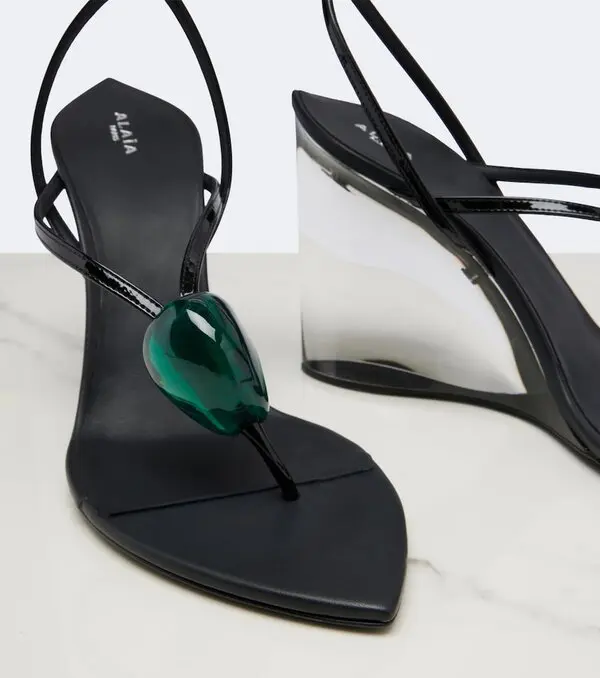 Alaïa Leather Wedge Thong Sandals - Black