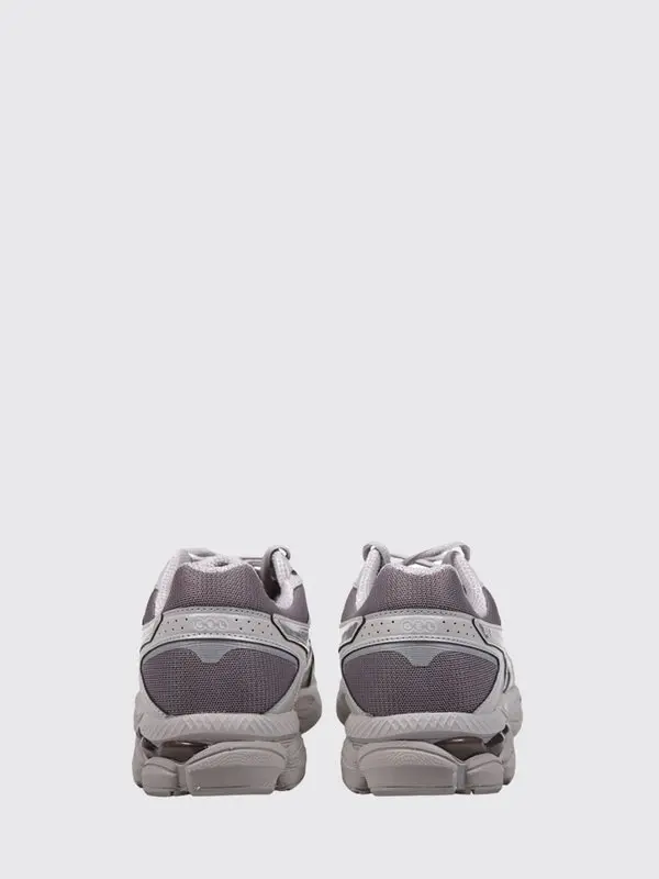 Asics Sneakers