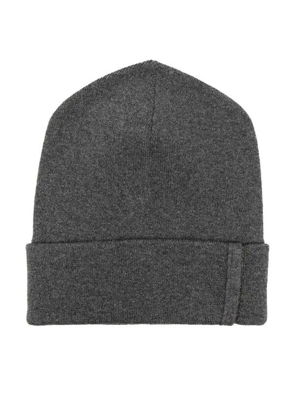 Brunello Cucinelli Ribbed Cashmere Beanie With Charm - Grey