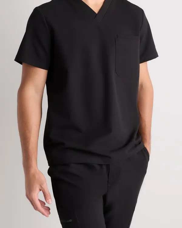 Quince Aeraflex 3-pocket Scrub Top