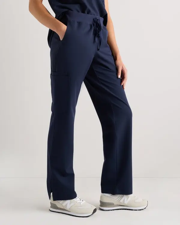Quince Aeraflex Scrub Cargo Pants - Deep Navy
