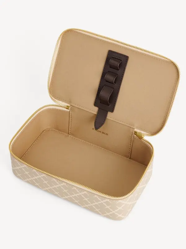 BY MALENE BIRGER Bae Cosmetic Case - Feather