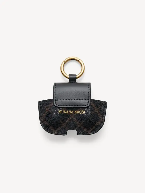 BY MALENE BIRGER Ada Airpod Case - Dark Chokolate