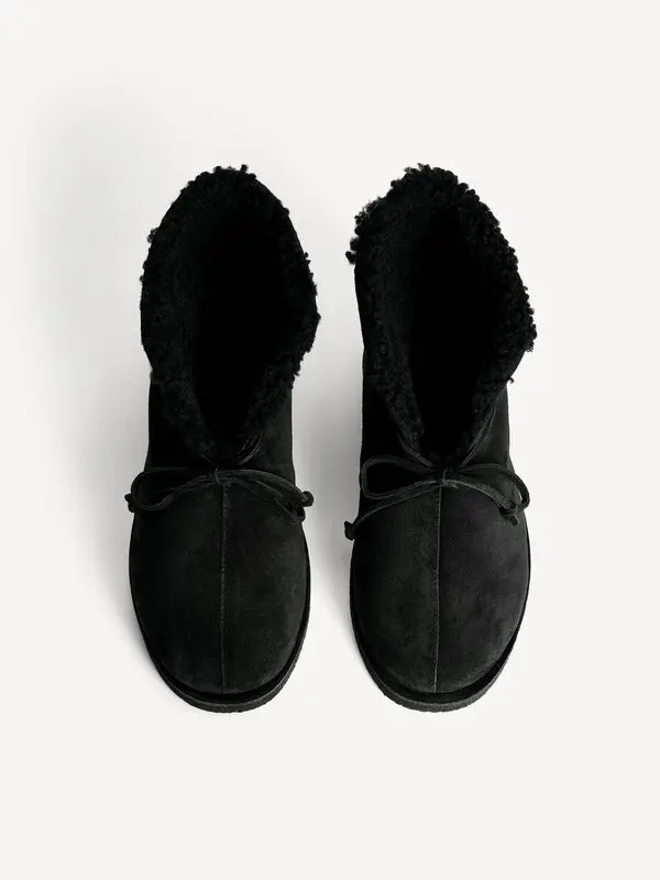 BY MALENE BIRGER Romma Shearling Boots - Black