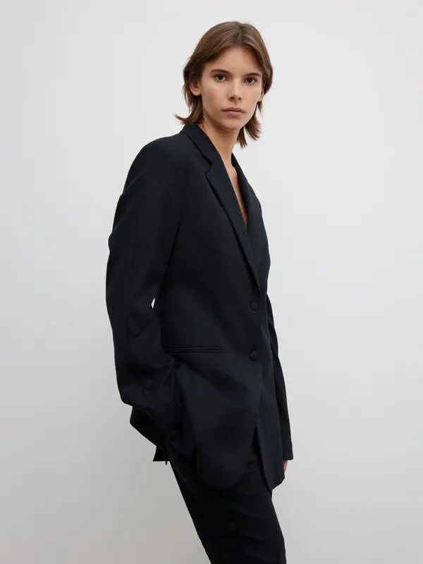 HOUSE OF DAGMAR Single Breasted Slim Button Blazer