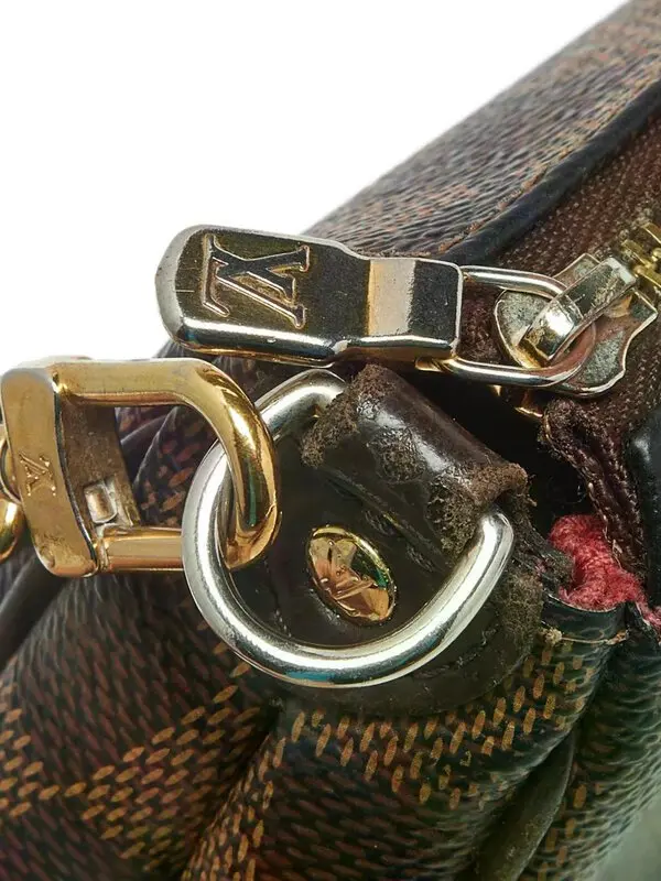 LOUIS VUITTON 2010 Eva Shoulder Bag