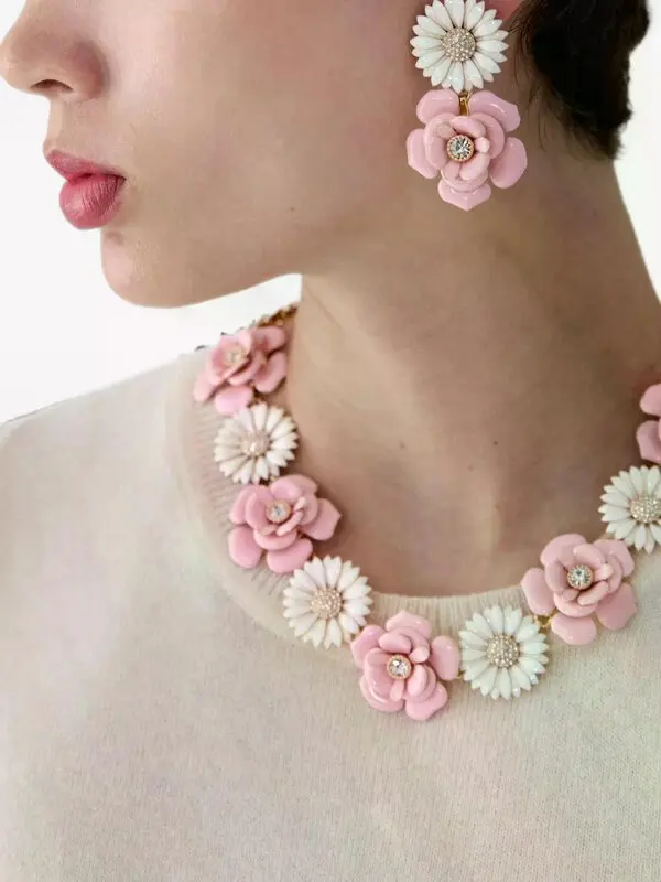 Carolina Herrera Flower Necklace