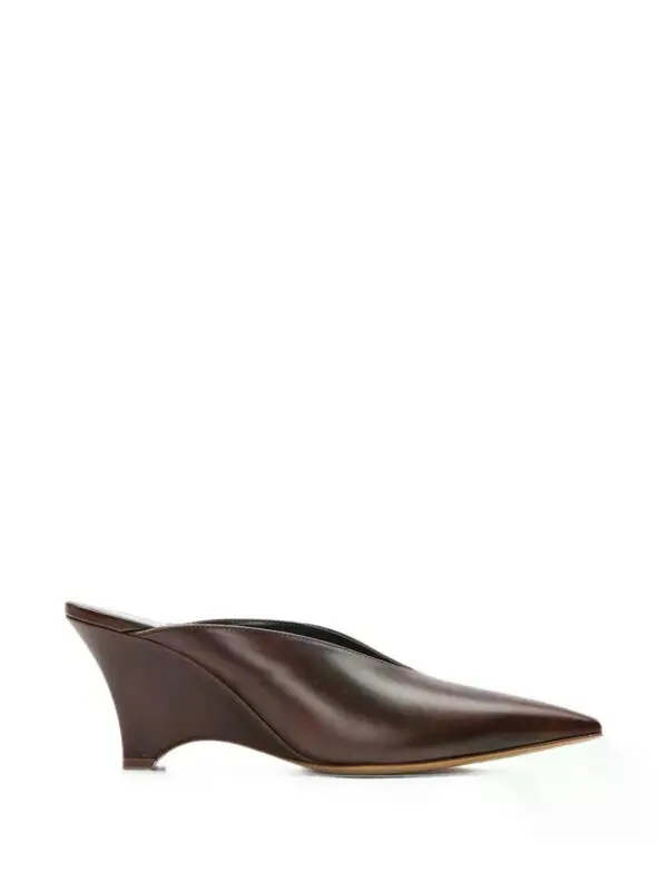 Le Monde Beryl Victoria Wedge Pumps