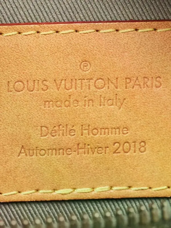 LOUIS VUITTON 2018 Monogram-pattern Messenger Bag