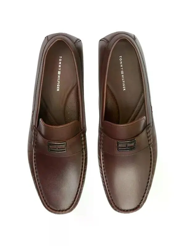 Tommy Hilfiger Leather Loafers With Hardware Detail
