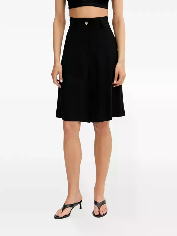 VICOLO Pleated Tailored Shorts