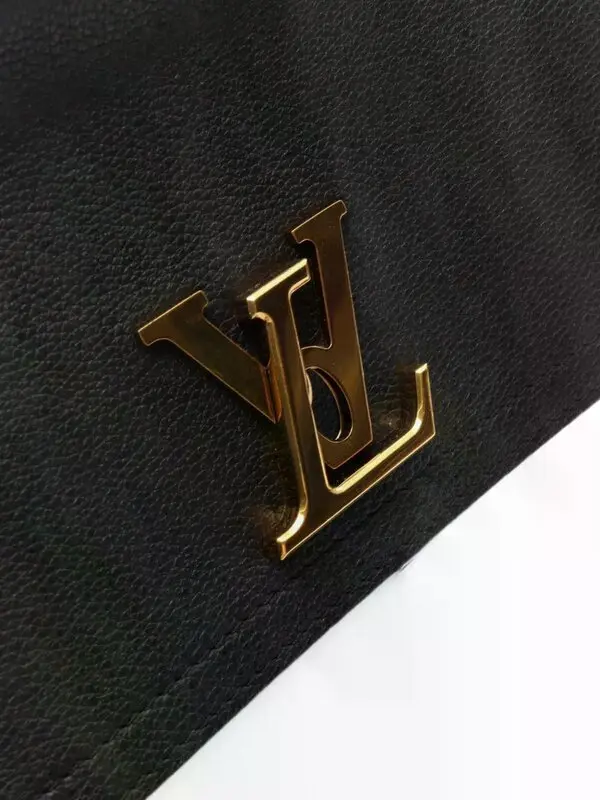 LOUIS VUITTON 2020 Lockme Chain Crossbody Bag