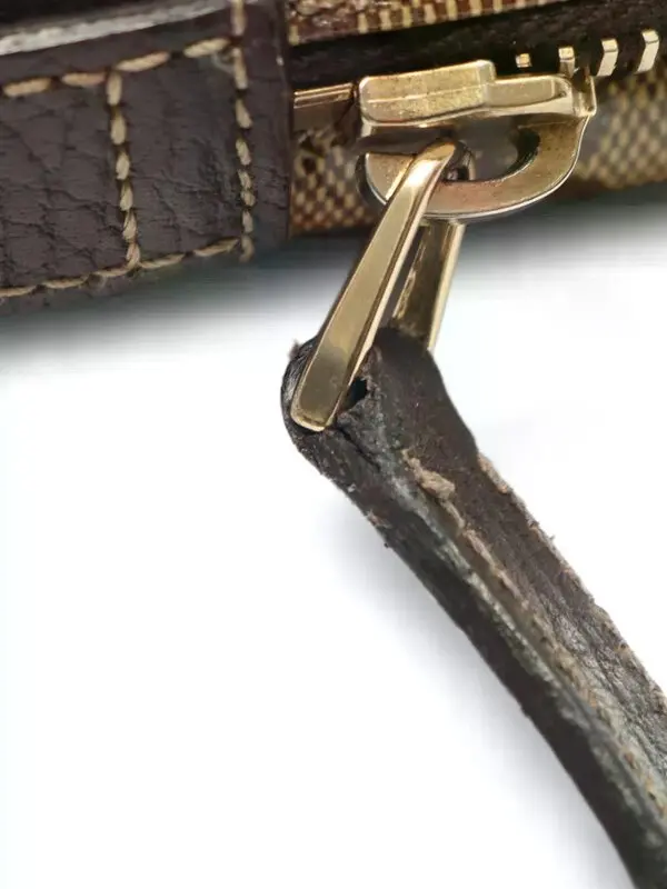 Gucci Gg Crystal Canvas Belt Bag - Brown