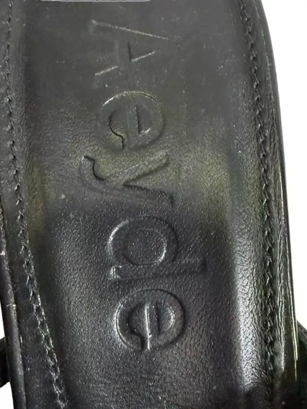AeydĒ Giselle Leather Square Toe Thong Strap Sandals