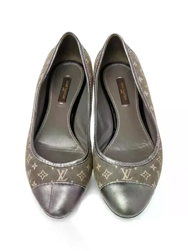 LOUIS VUITTON Cap-toe Ballet Flats