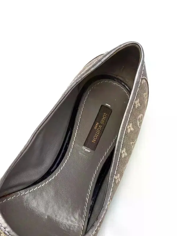 LOUIS VUITTON Cap-toe Ballet Flats