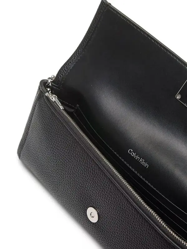 Calvin Klein Logo-plaque Chain-strap Clutch Bag