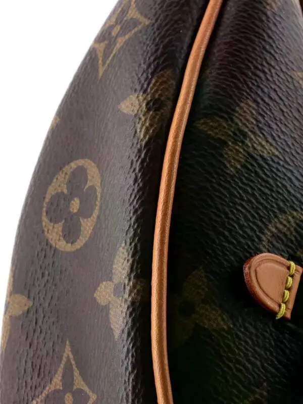 LOUIS VUITTON Monogram Canvas Shoulder Bag - Brown