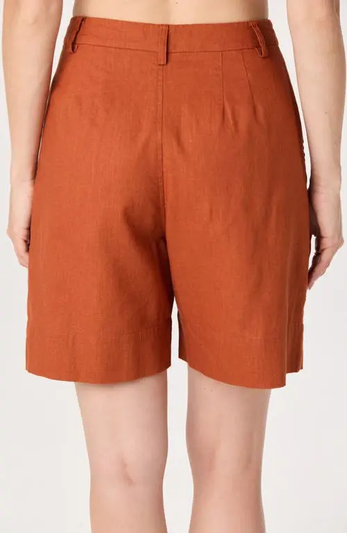 Astr The Label Koda Pleated Linen Blend Shorts