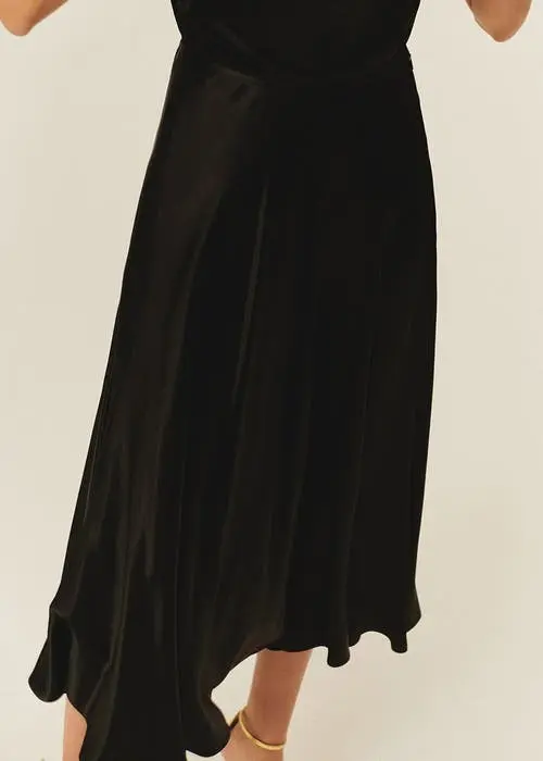 EXQUISE Shiny Satin Flared Midi Skirt - Black