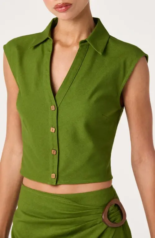Astr The Label Onyx Buttoned Top
