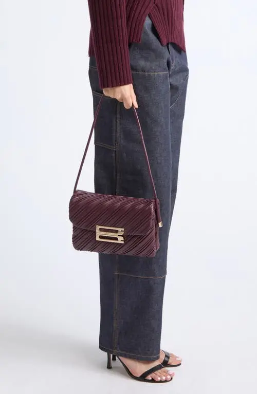 Victoria Beckham Dorian Ruched Leather Clutch - Burgundy
