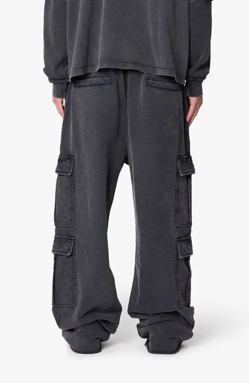 Mnml Ultra Baggy Cotton Flece Cargo Sweatpants
