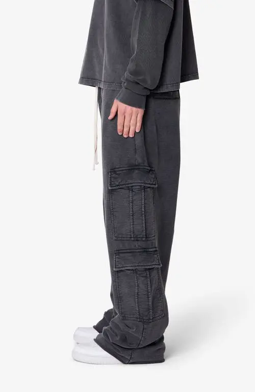 Mnml Ultra Baggy Cotton Flece Cargo Sweatpants
