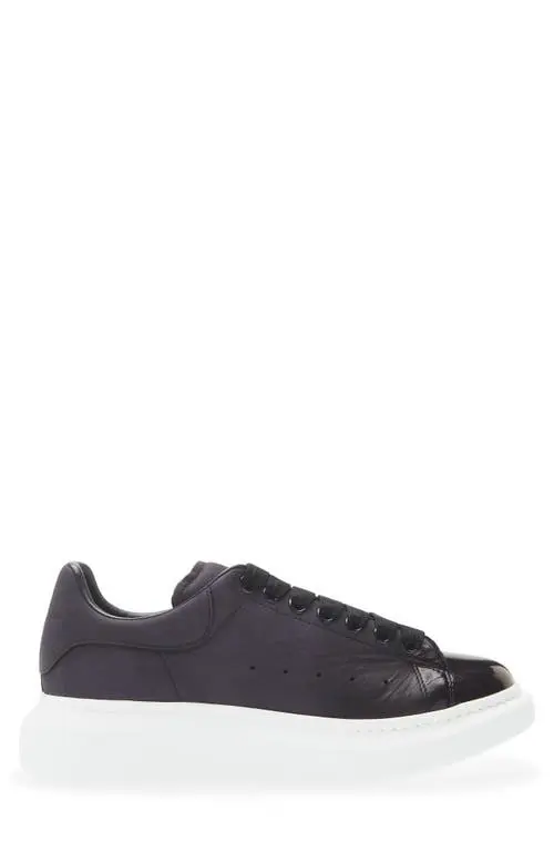 Alexander McQueen Low Top Sneaker