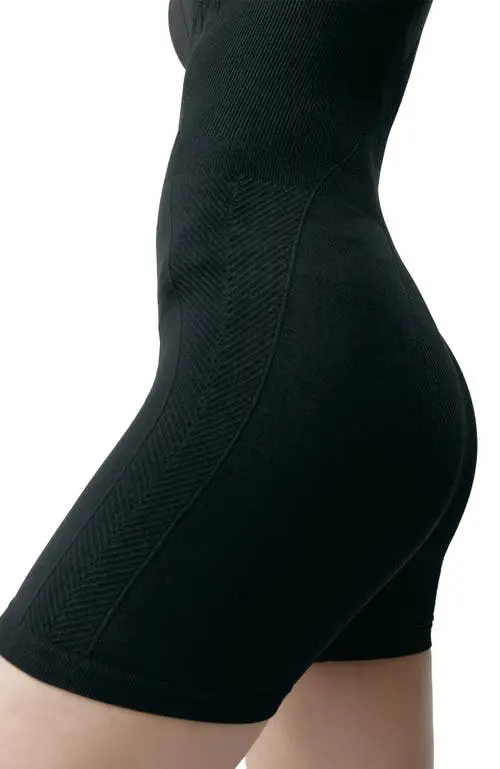 BORN LIVING YOGA Clio Seamless Short Sports Romper - Black