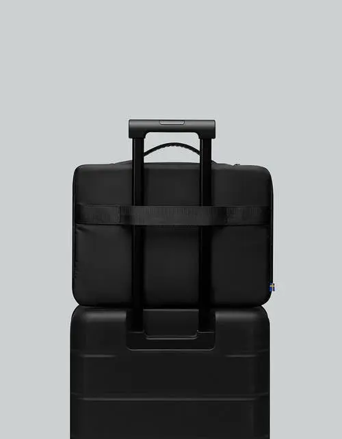 GASTON LUGA Däsh Cushioned Briefcase For 15"/16" Laptops - Black
