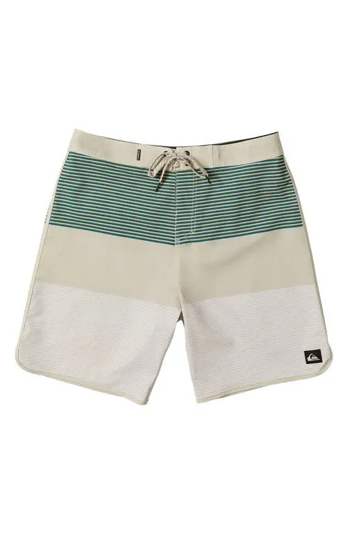 Quiksilver Tijuana 19 Board Shorts - Peyote