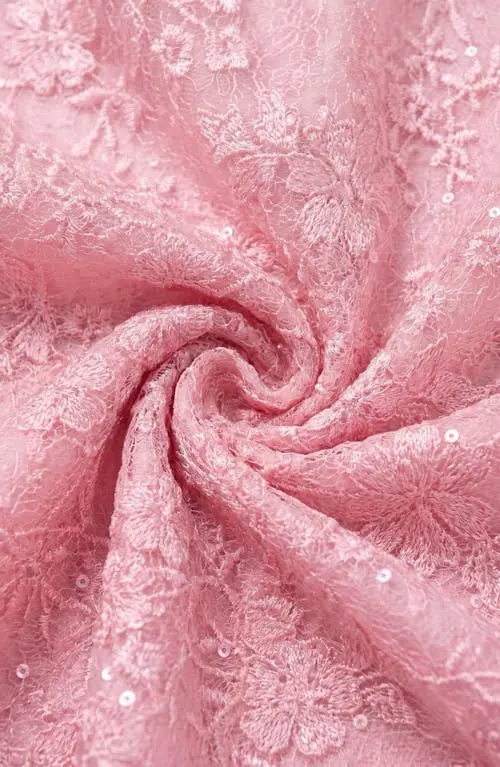 MODENAIRE Floral Lace Puff Sleeve Top - Pink