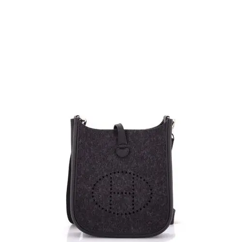 Hermès Evelyne Bag Gen Iii Felt Tpm - Black