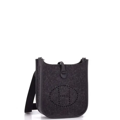 Hermès Evelyne Bag Gen Iii Felt Tpm - Black