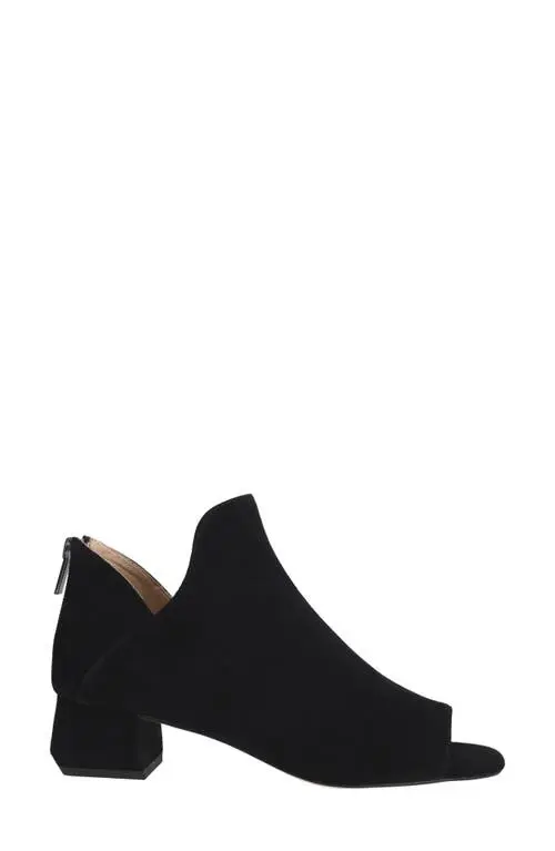 Pelle Moda Vaneza Suede Open Toe Sandal - Black