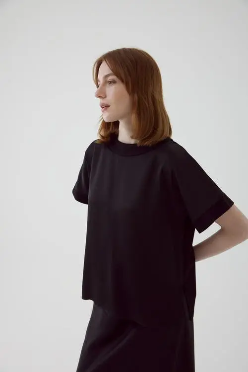 EXQUISE Alberic Satin Blouse