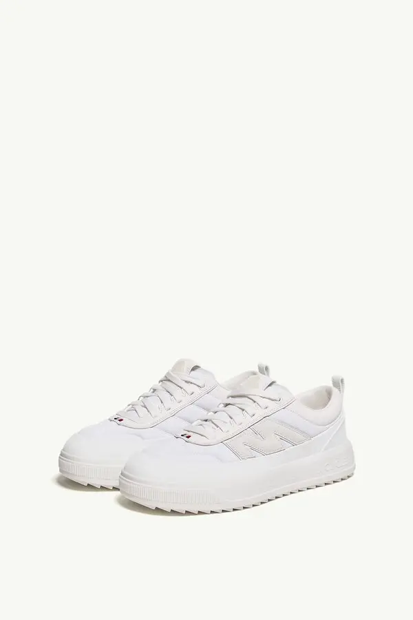 Moncler Altive Low-top Sneakers With Round Toe And Lace-up Fastening - White
